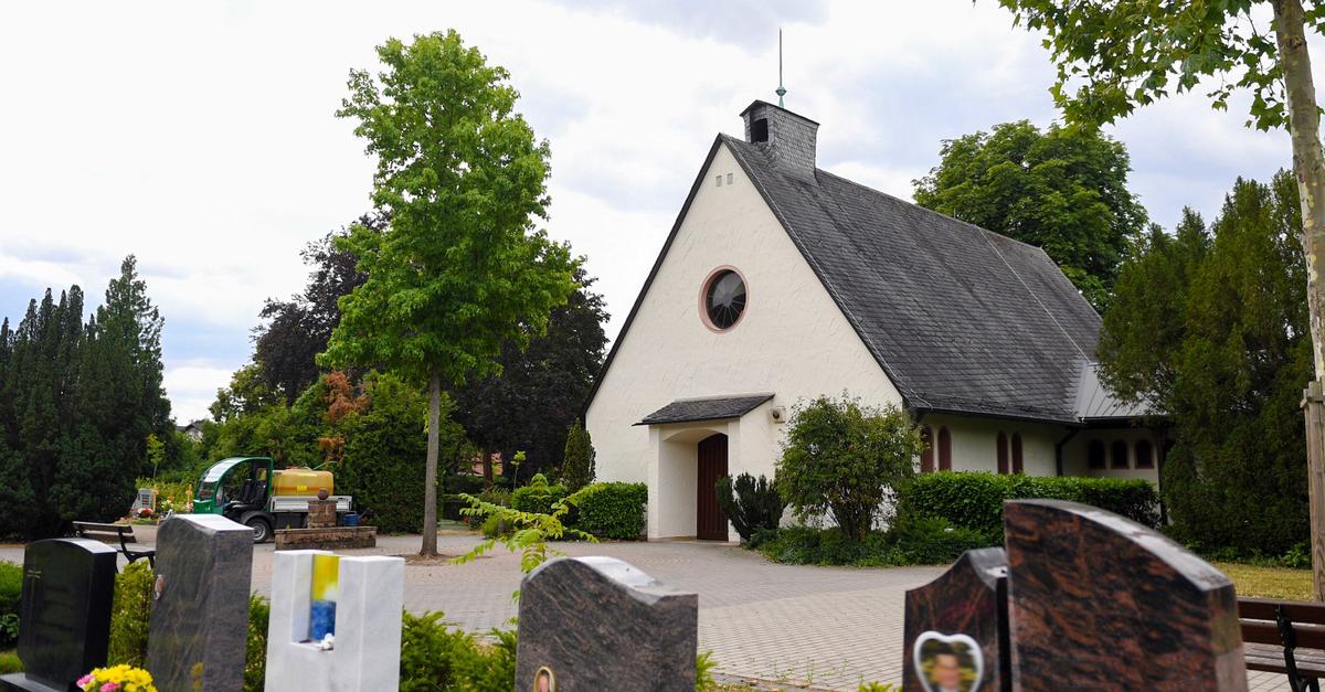 Groß-Gerau: Gedenktafeln für Verstorbene auf den Friedhöfen?